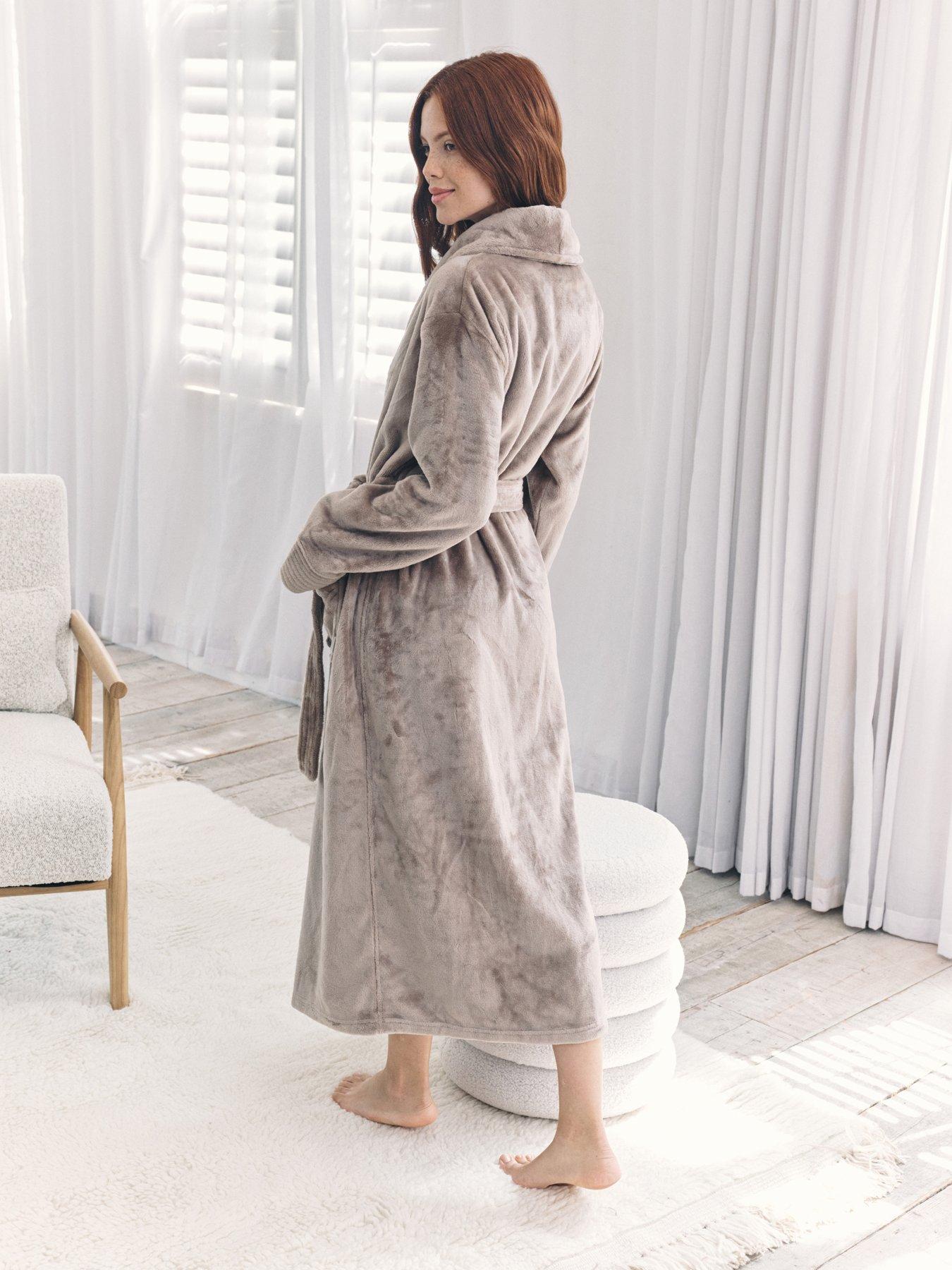 CHELSEA PEERS Shaul Maxi Dressing Gown In Sealskin Fleece - Brown | Very