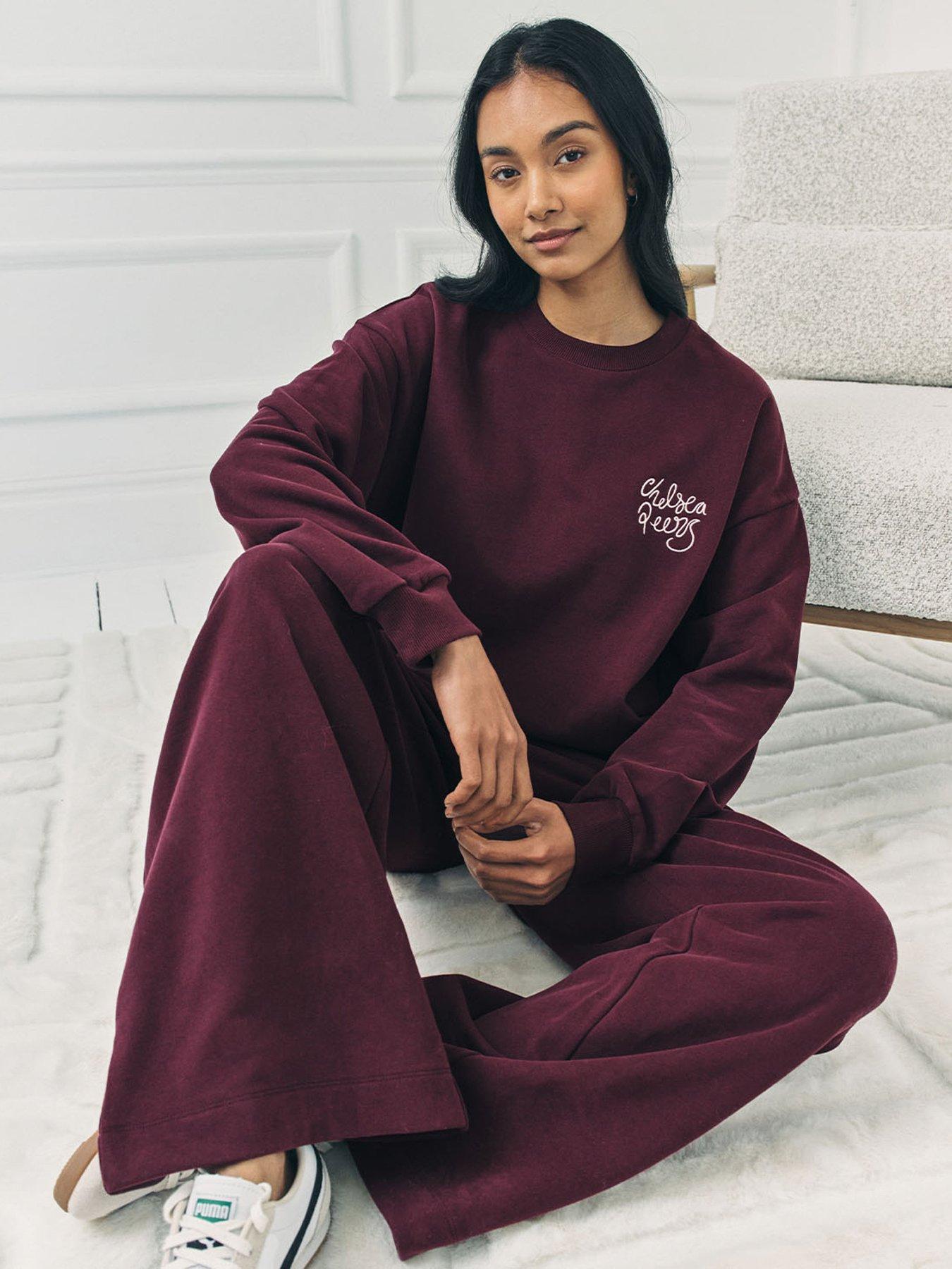 CHELSEA PEERS Branded Crew Sweatshirt - Burgundy | Very