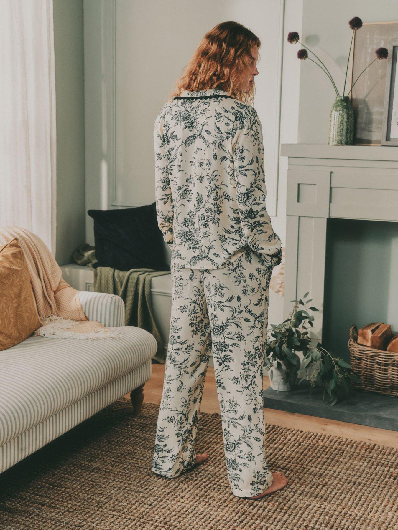 Laura Ashley Lloyd Mono Button Through - Black | Very