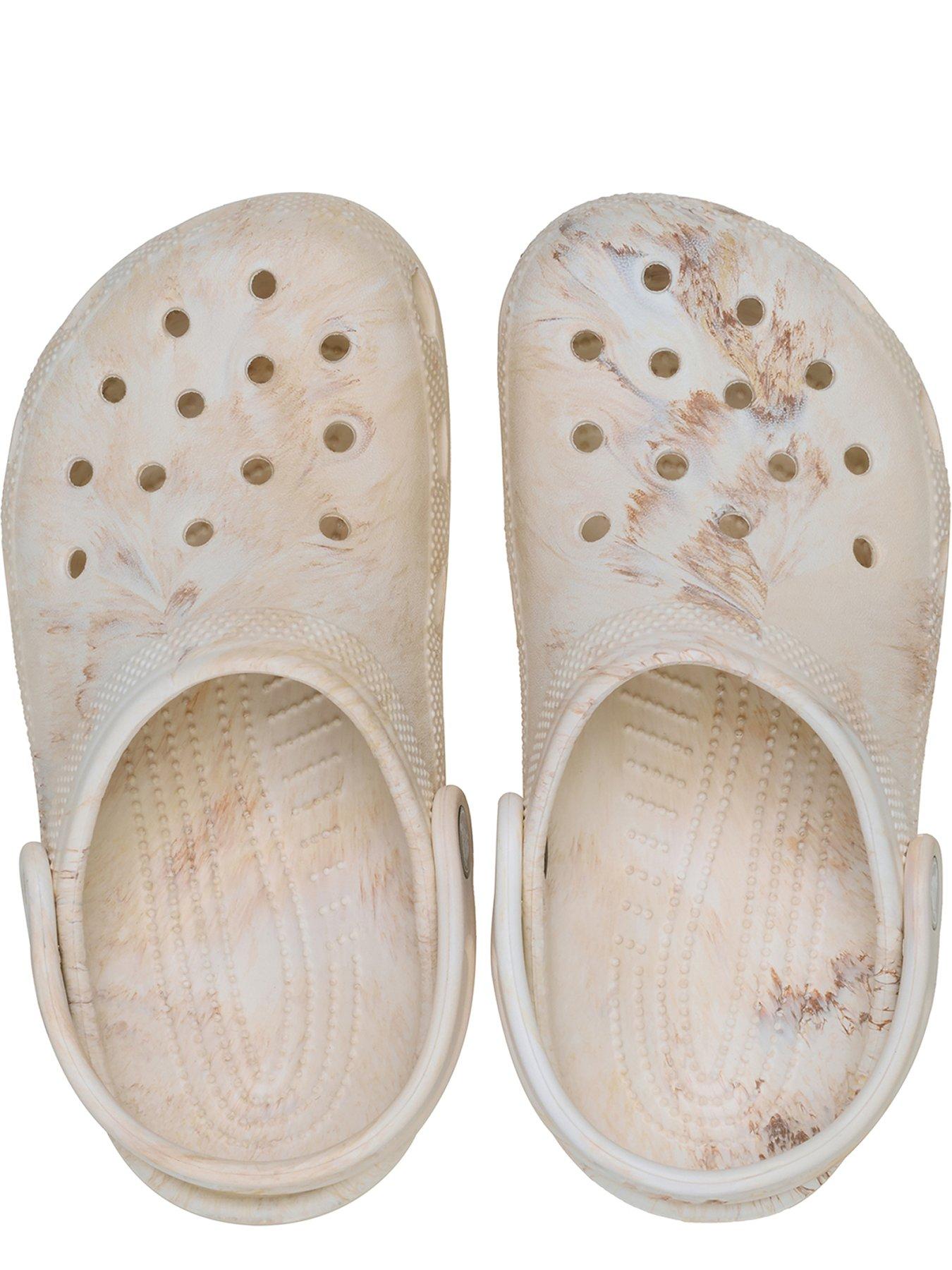 Crocs Classic Watercolor Marbled Clog K - Brown | Very
