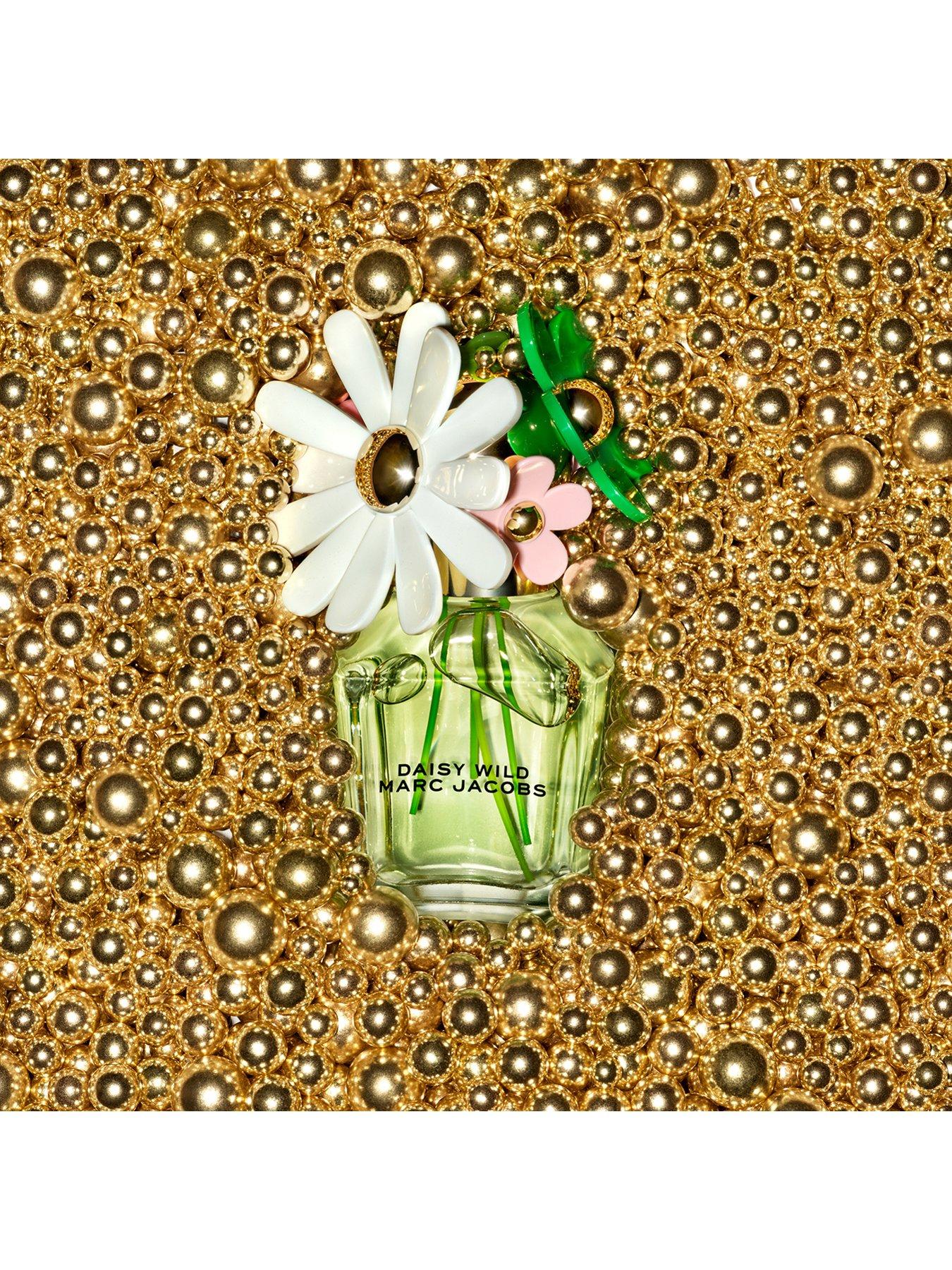 MARC JACOBS Daisy Wild Eau de Parfum for Women Trio Gift Set 100ml | Very