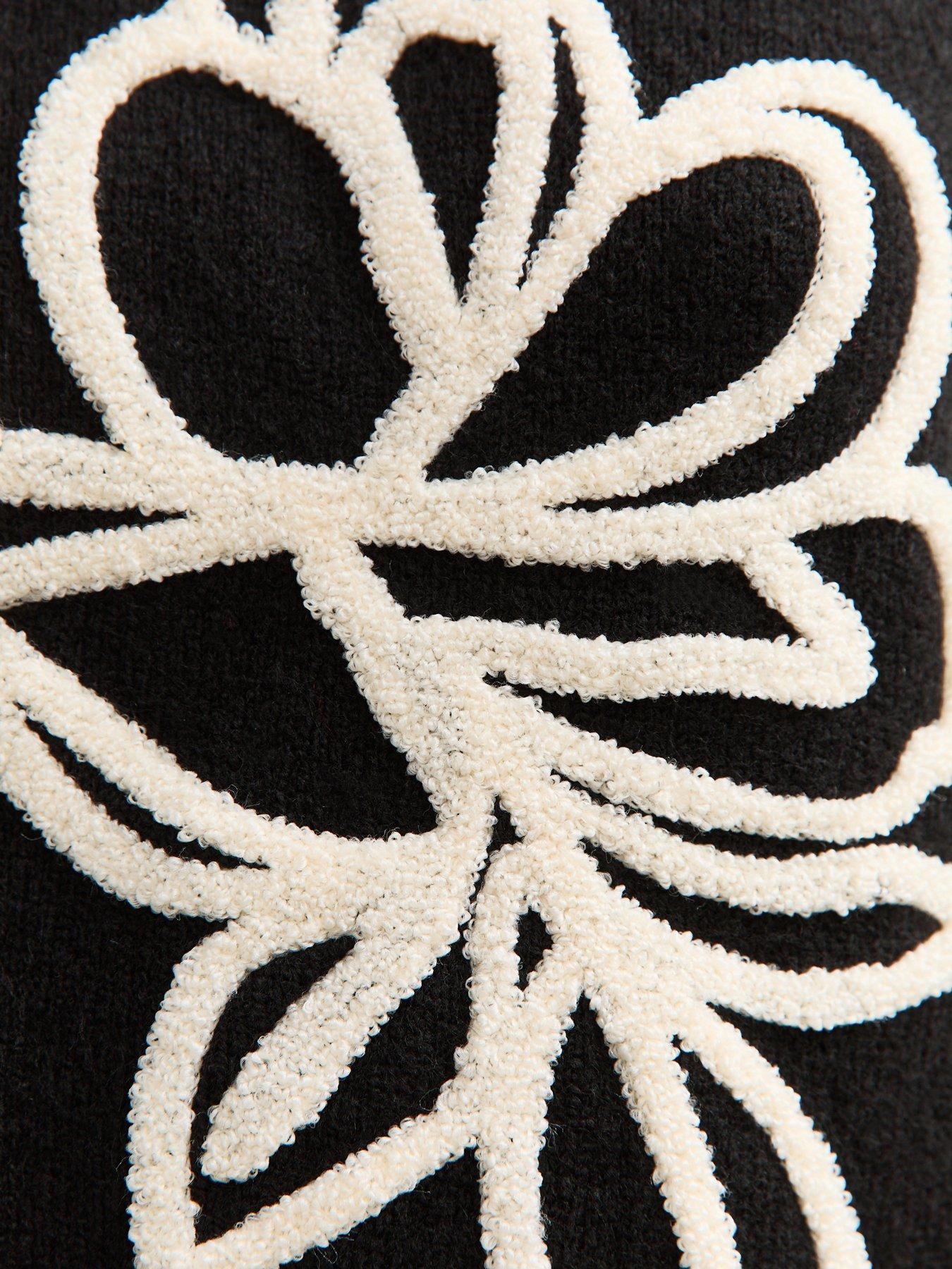 New Look Contrast Floral Embroidered Jumper - Black | Very